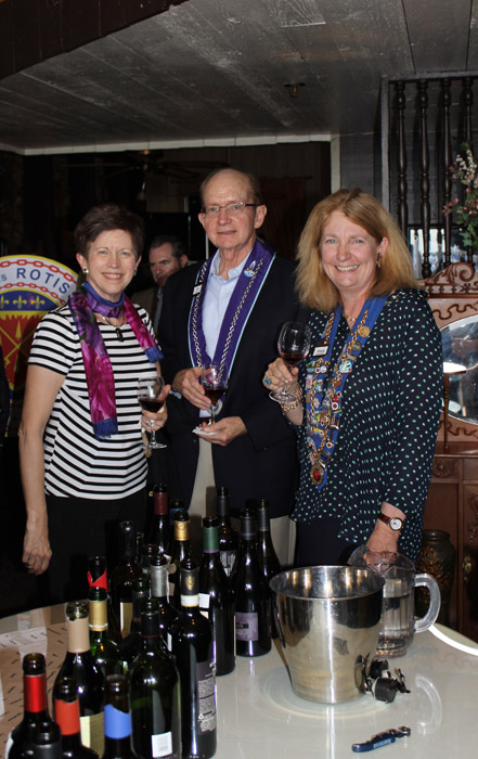 Beth Rader, Chevalier Don McKee, Dame Susan Verschoor